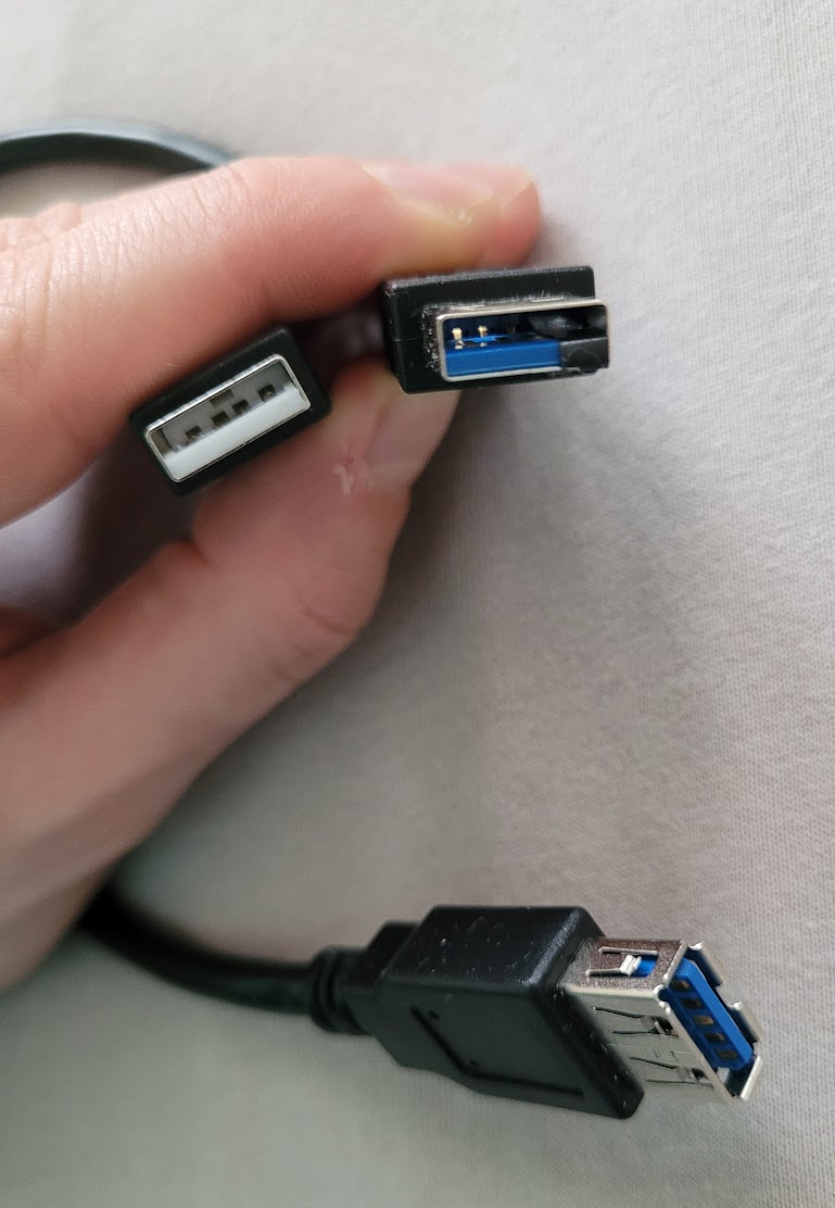 DIY Pi-KVM Raspberry Pi 4 | TheTechCorner